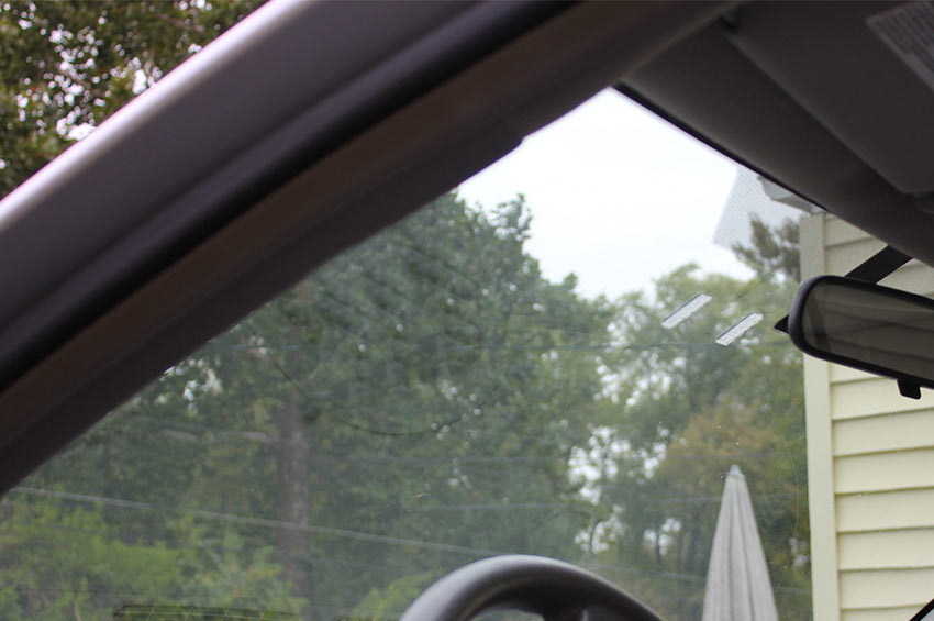 The Dangers of Car Glass Mold - London Car Windscreen